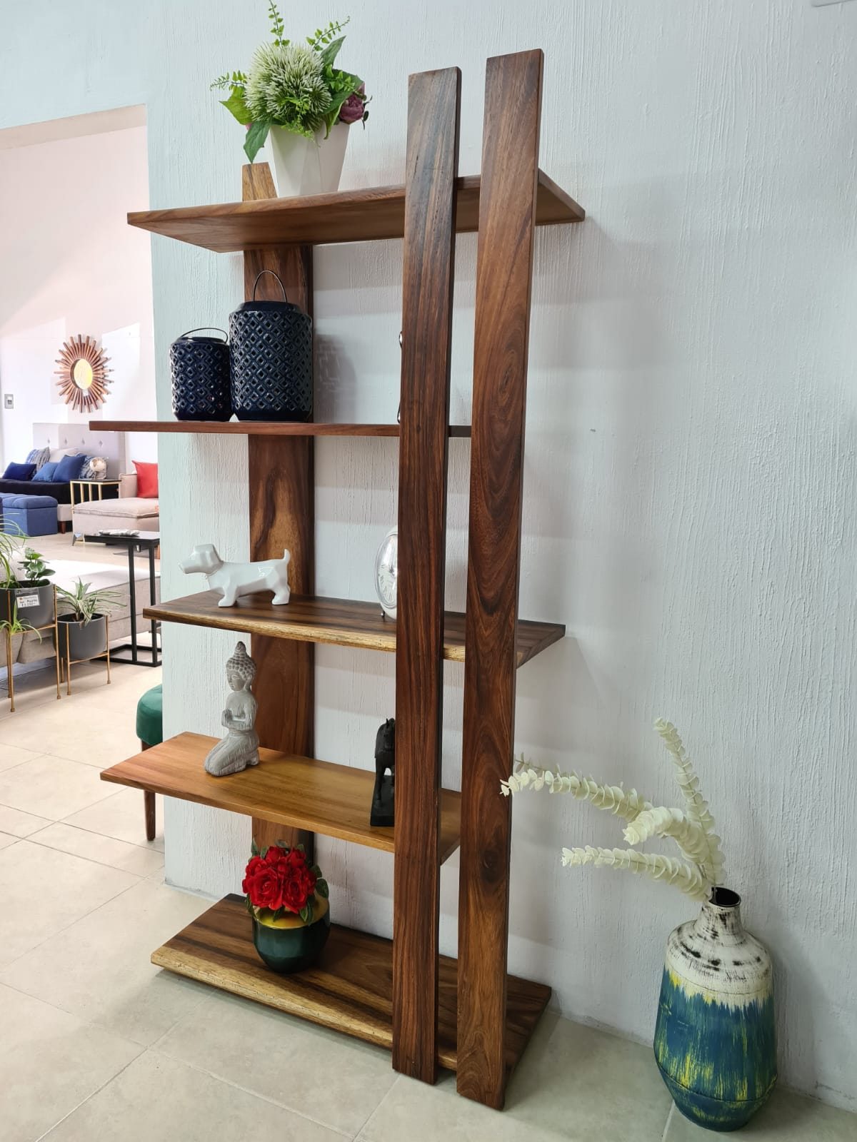 Librero de parota – Manufaktura Muebles